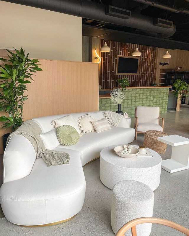 Reya Curved Sectional | Rove Concepts