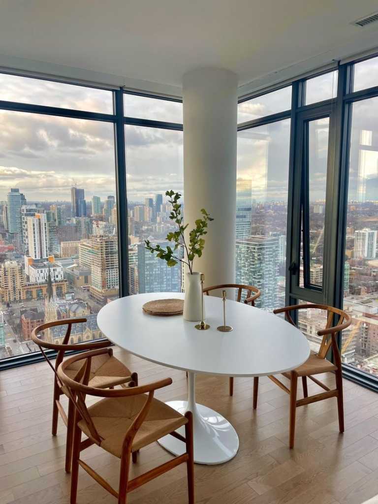 Tulip Table Oval - Lacquer | Reproduction | Rove Concepts