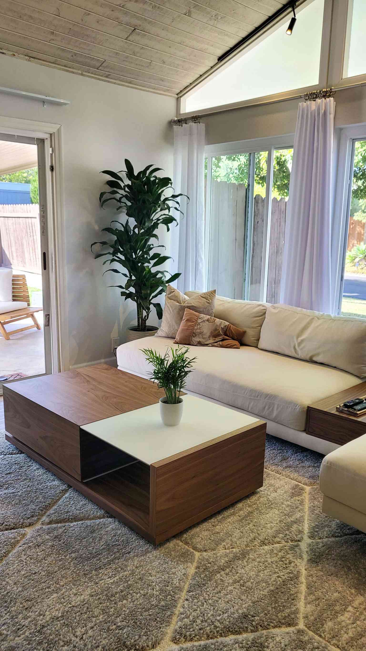 Dresden Sectional Sofa | Rove Concepts