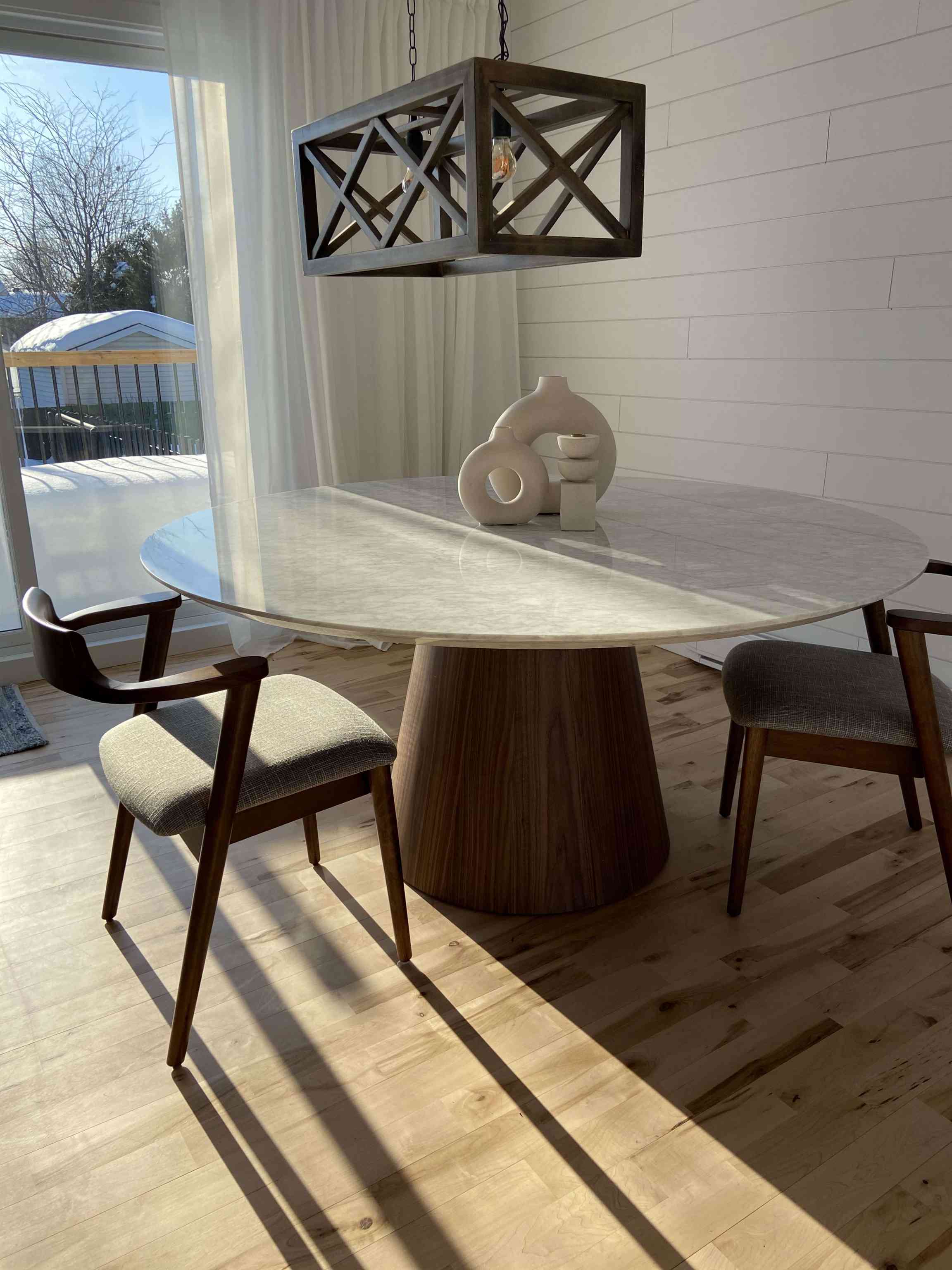 Winston Dining Table Round 63" | Mid Century Modern