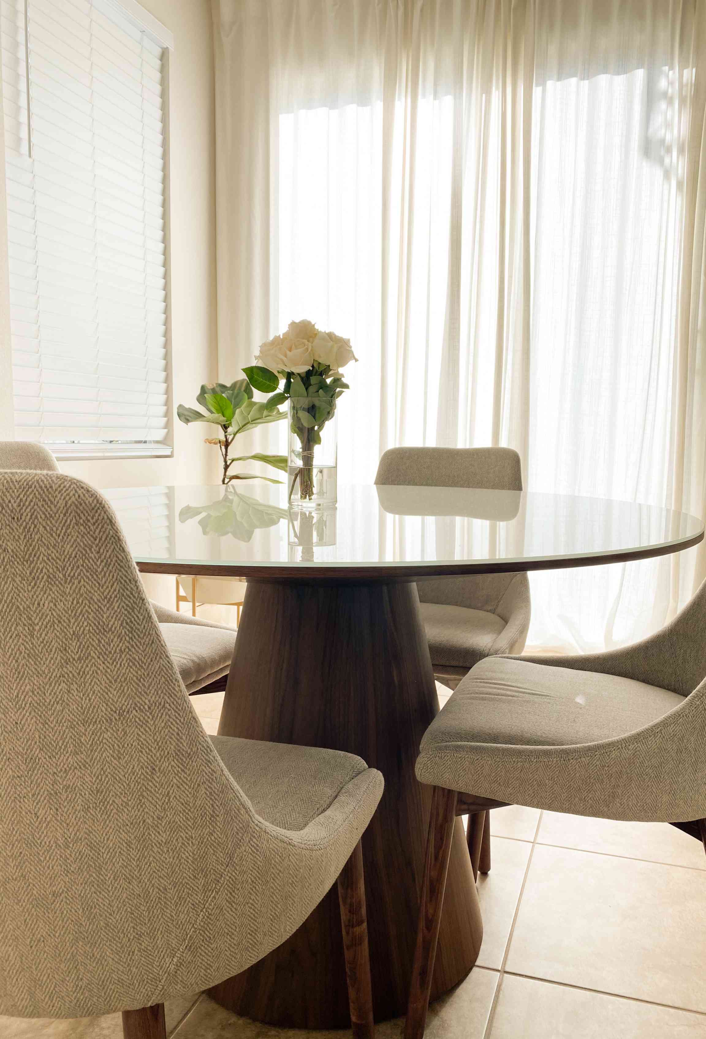 Winston Dining Table Round 48" | Mid Century Modern